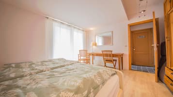 Casa | 3 quartos, com mobília individualizada, roupa de cama fornecida
