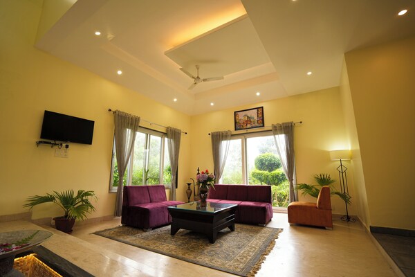 Chirping Hills Resort Bhimtal - Bhimtal