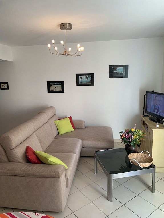 Résidence Neuve Entièrement Climatisée, Sécurisée.2minutes à Pieds Du Centre. - Sanary-sur-Mer