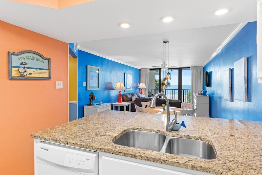 Pet Friendly Beach Front Condo! Low Floor - Pw210 - Panama City, FL