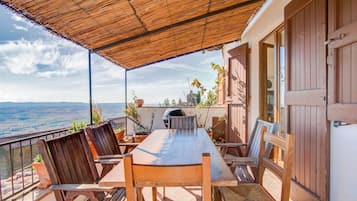 Villa | Refeições ao ar livre