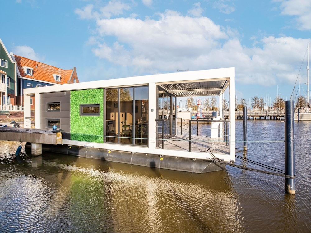 Beautiful Houseboat With Shared Pool - Volendam