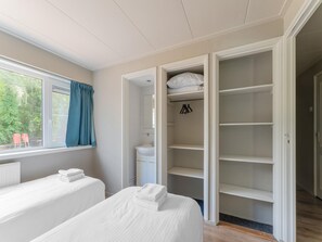 Casa | 6 quartos, com mobília individualizada, roupa de cama fornecida 