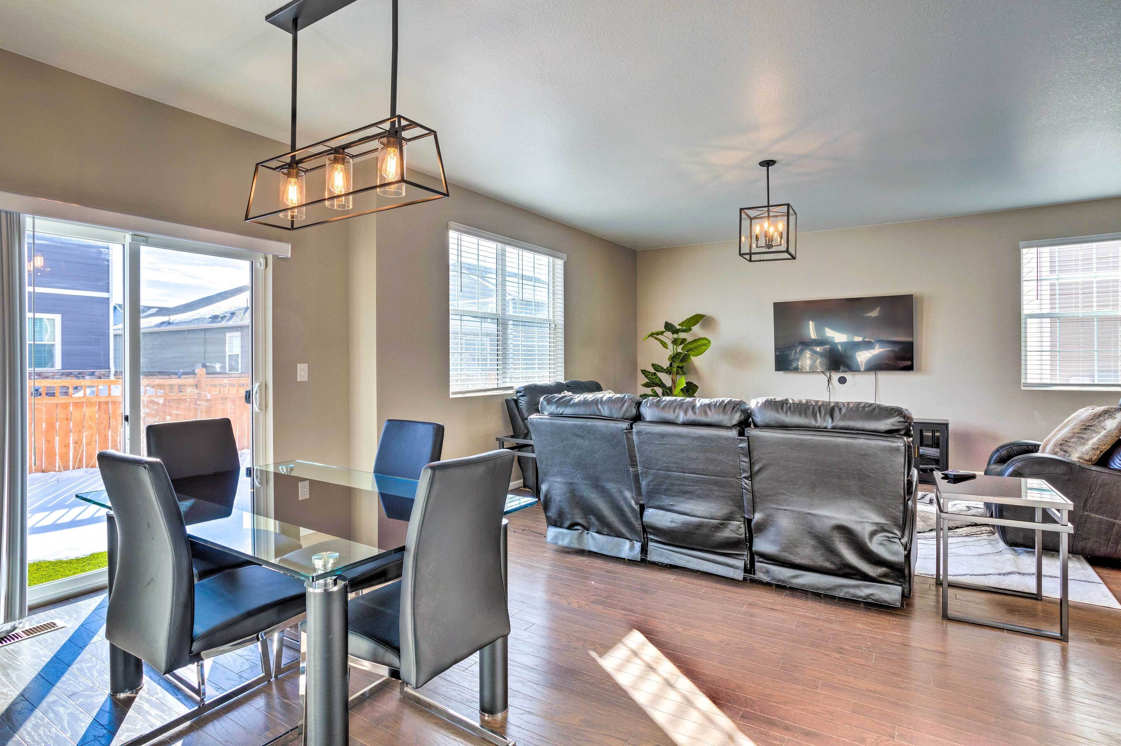 10 Mi To Dia: Spacious Aurora House W/ Yard! - Brighton, CO