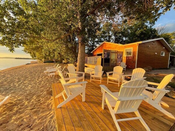 The Finch Beach Resort - North Bay