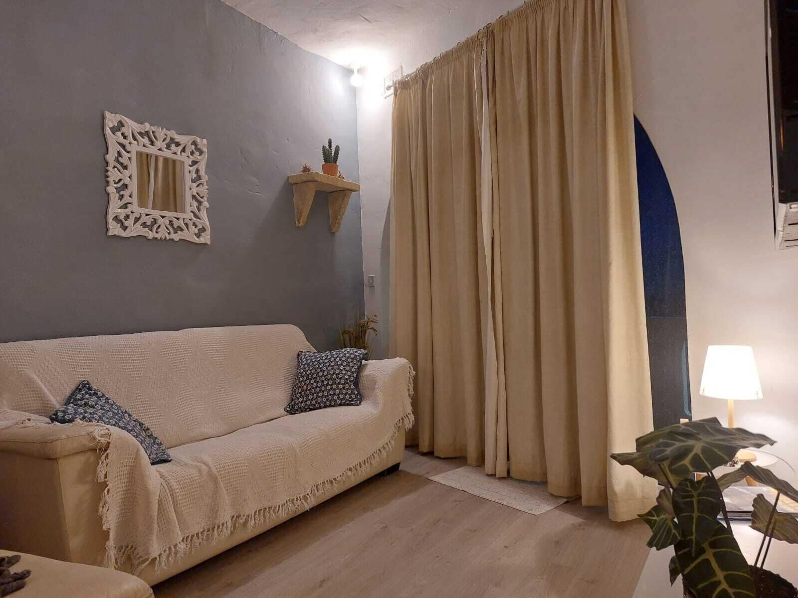 Excellent Views 2-bed Apartment In Marsalforn Gozo - Malta