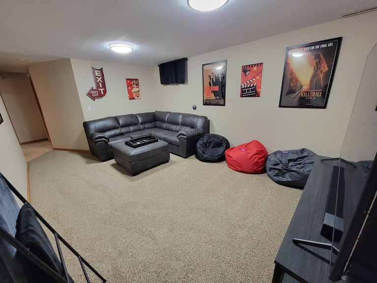 4 Bedrooms. 2 Miles To Isu. Quiet Cul-de-sac. - Boone, IA