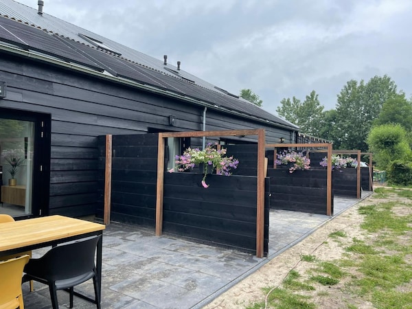 Holiday Home In Vrouwenpolder Near Beach - Oostkapelle