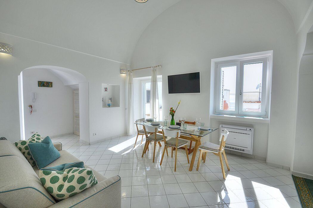 Casa Eulalia: A Bright And Sunny Independent House Which Faces The Sun And The Sea, With Free Wi-fi. - Furore