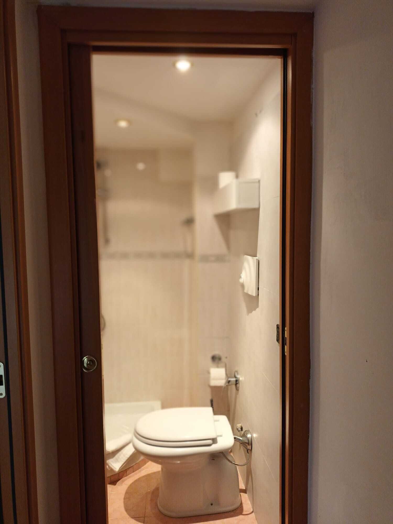 Suite-Estúdio Júnior, 1 quarto | Casa de banho | Toalhas fornecidas 