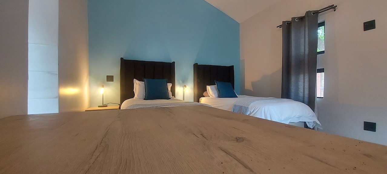 Join Us For Your Visit To Centurion - 프레토리아