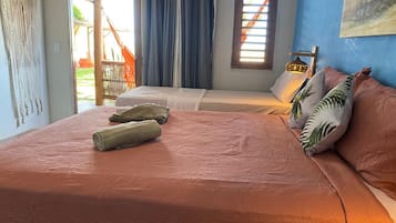 Suíte standard, acesso à piscina, de frente para a praia | 1 quarto, frigobar, individualmente decorados, Wi-Fi de cortesia
