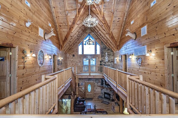 Cabine, vários quartos | Interior