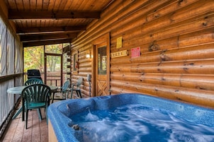 Cabana, 2 quartos | Banheira de hidromassagem particular