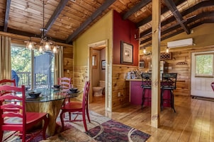 Cabana, 1 quarto | Cozinha privada | Geladeira, fogão, cafeteira/chaleira, torradeira