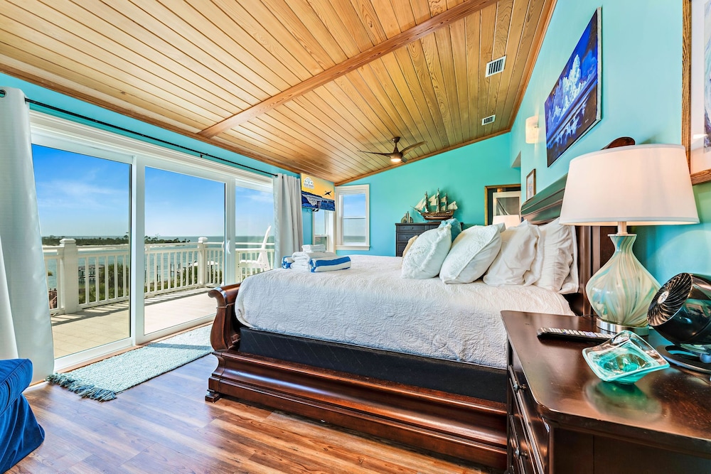 Above The Cut- Ocean View, Bob Sikes Cut, Private Pool, Hot Tub - St ...