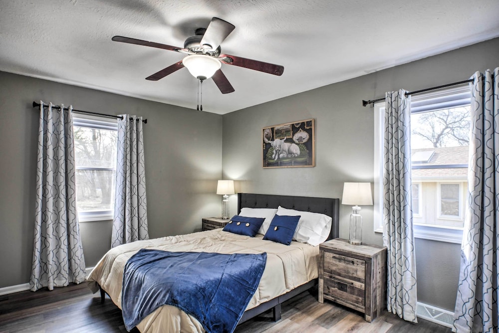 Family-friendly Springfield Home W/ Yard! - Springfield, MO