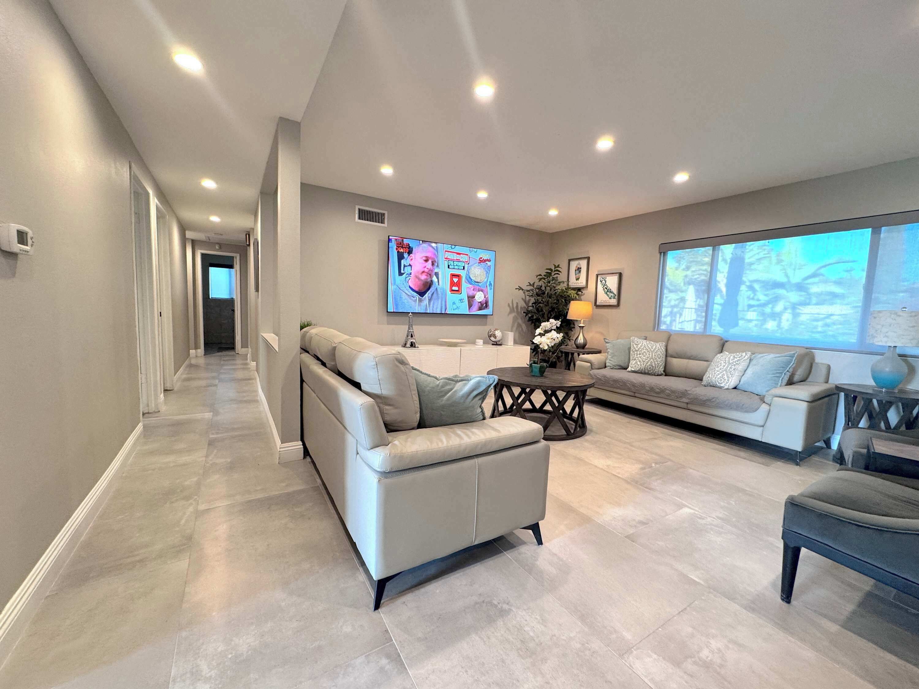 Disneyland Spacious 8br 4ba Pool, Hottub, Large Parking - Fullerton, CA