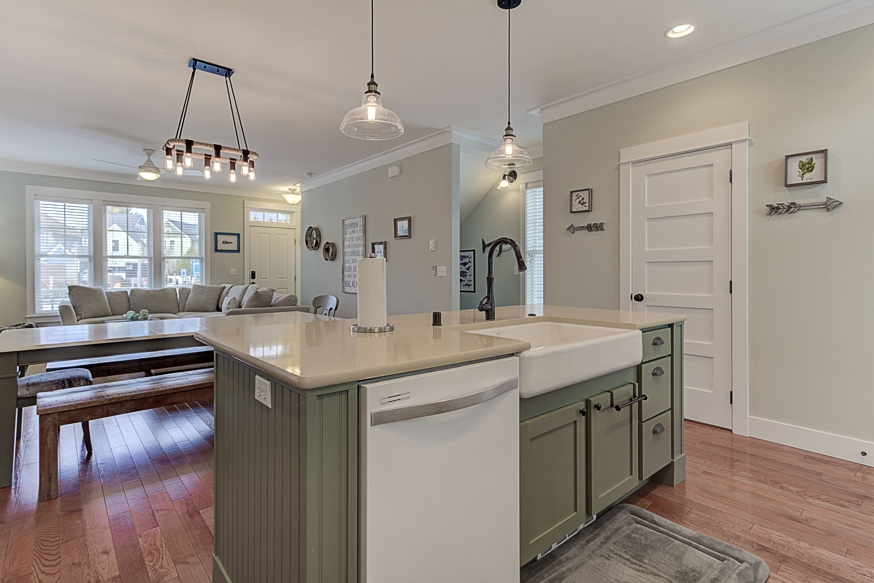 Seabrook's Madison House, Ideally Located Near Town Center! - Pacific Beach, WA