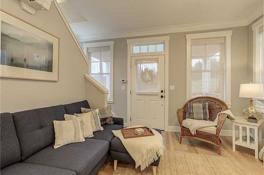 *New* Seabrook's Ocean Eyrie: Dog Friendly, Charging Station! - Pacific Beach, WA