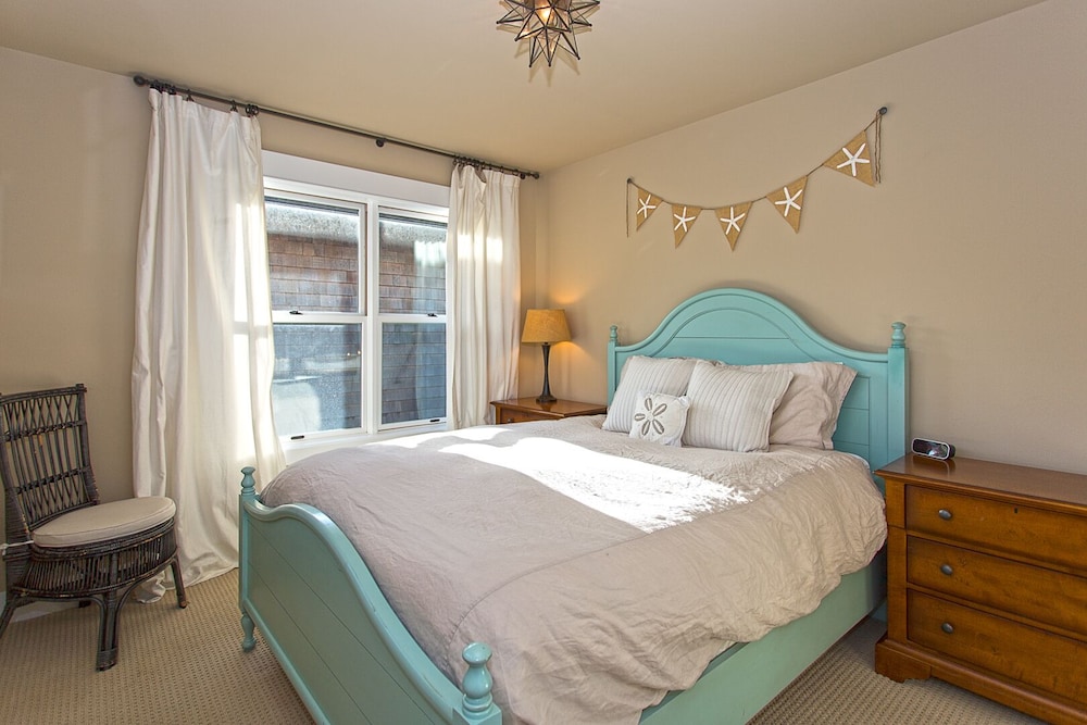 Seabrook's Oceanaire Offers Luxury Oceanview Home For Large Groups! - Washington
