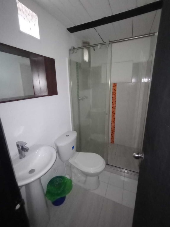 Cerca Club Militar Las Américas Embajada Americana 402 - Bogotá