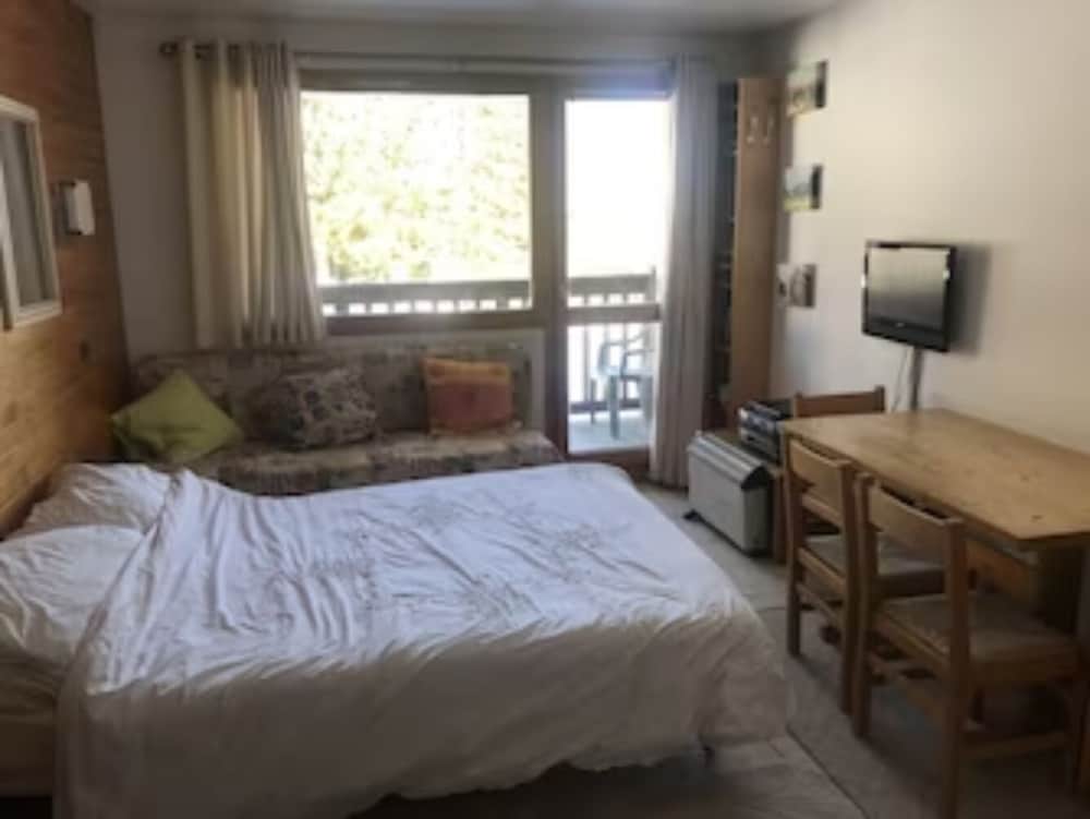 Ski In/out Studio, Sleeps 2/3 - Pralognan-la-Vanoise