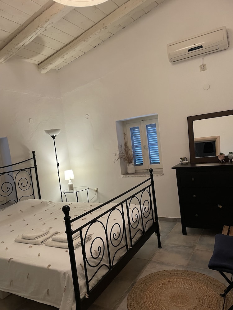 Detached house - Greek paradise - Aegina | Vrbo