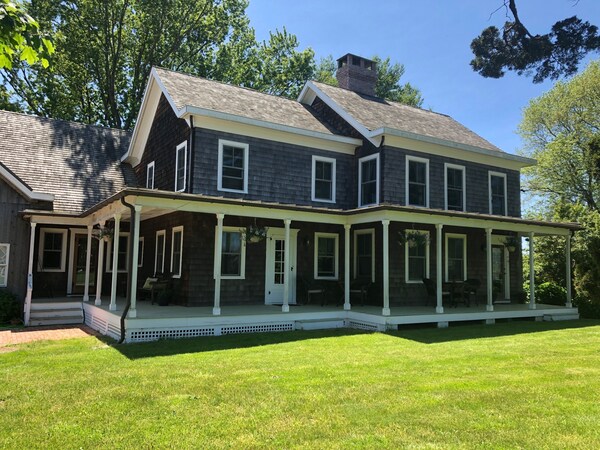 The Farmhouse Bed And Breakfast - The Hamptons, NY