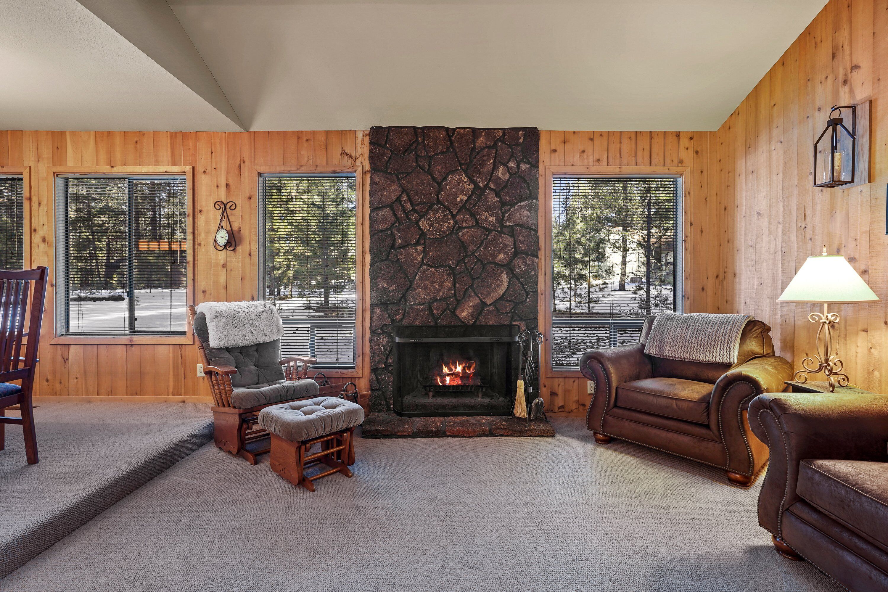 14 Mt Hood - Sharc, Wooded View, Huge Deck, Pet Friendly - Sunriver, OR