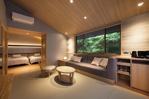 Apartamento romântico, sacada, vista para a montanha | 1 quarto, escrivaninha, Wi-Fi de cortesia, individualmente decorados