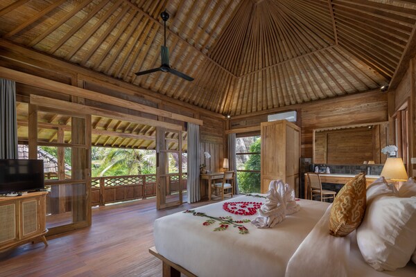 Rumah Kayu Resort - Bali