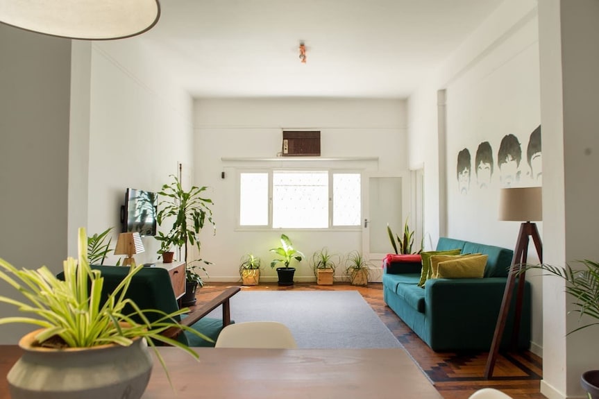 Maison Moz - The Beatles - Maputo