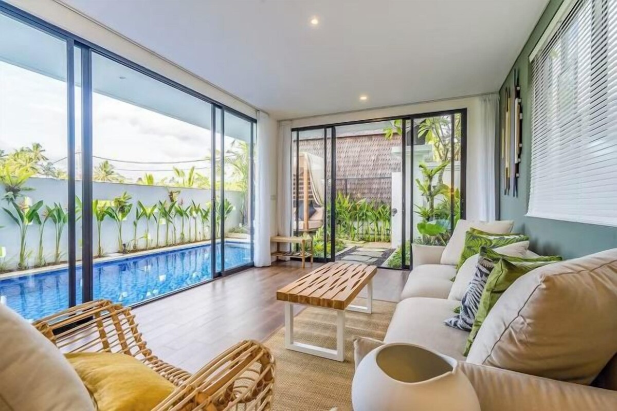Romantic Rice Field Villa W/ Private Pool | Ubud