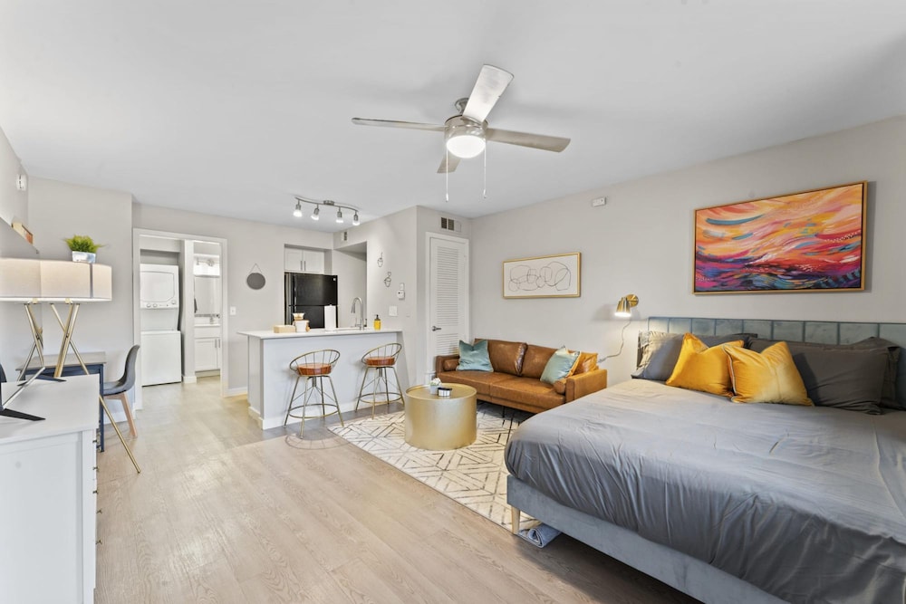 Comfy Studio Close To Downtown And Domain - Brentwood - Austin