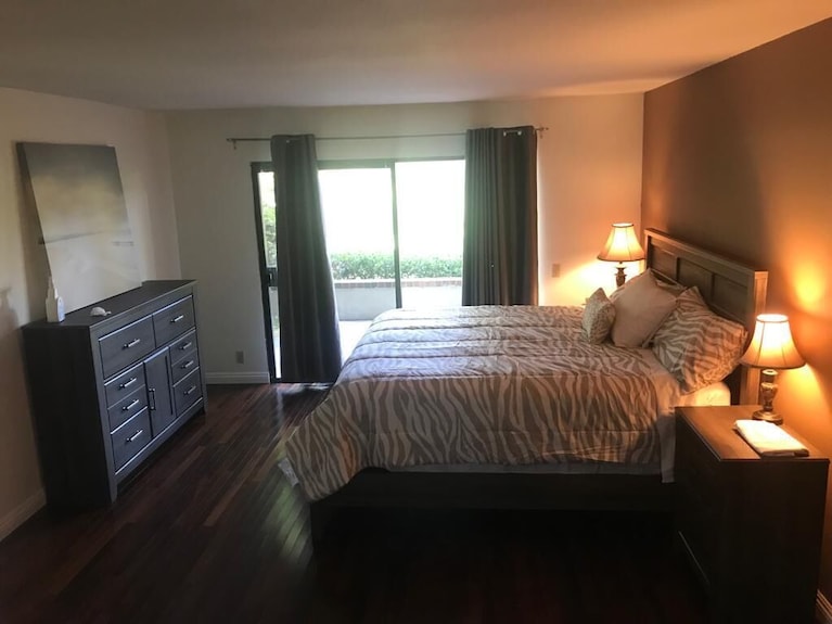 Beautiful Condo On A Golf Course - Irvine, CA