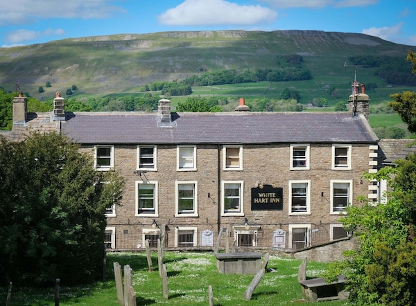 The White Hart Inn - Hawes