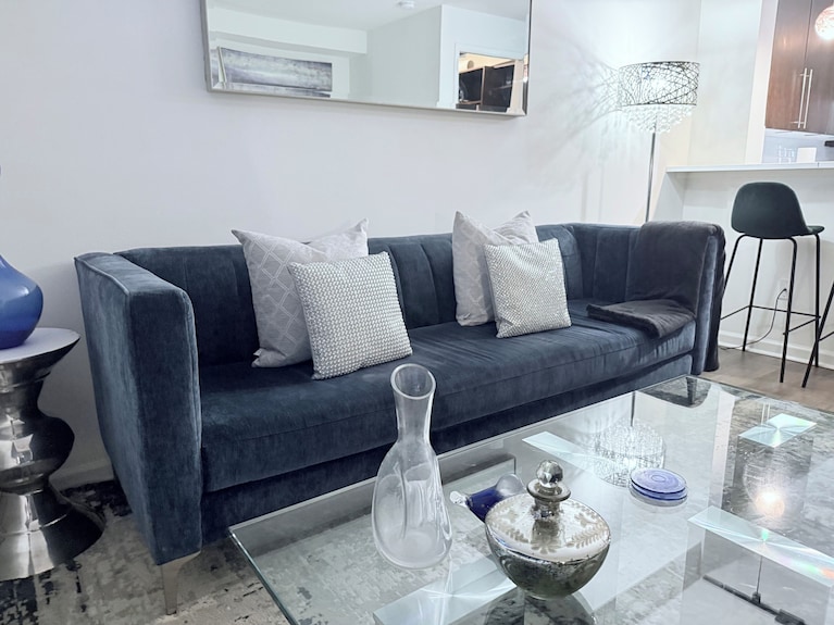 Stylish Urban Oasis In Vibrant Capitol Hill A Walkers & Transit Gem! - Kirkland, WA