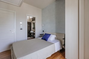 Quarto Duplo Empresarial para 1 Pessoa, 1 cama de casal, não fumadores, vista para o mar | Roupa de alta qualidade, edredões de penas 