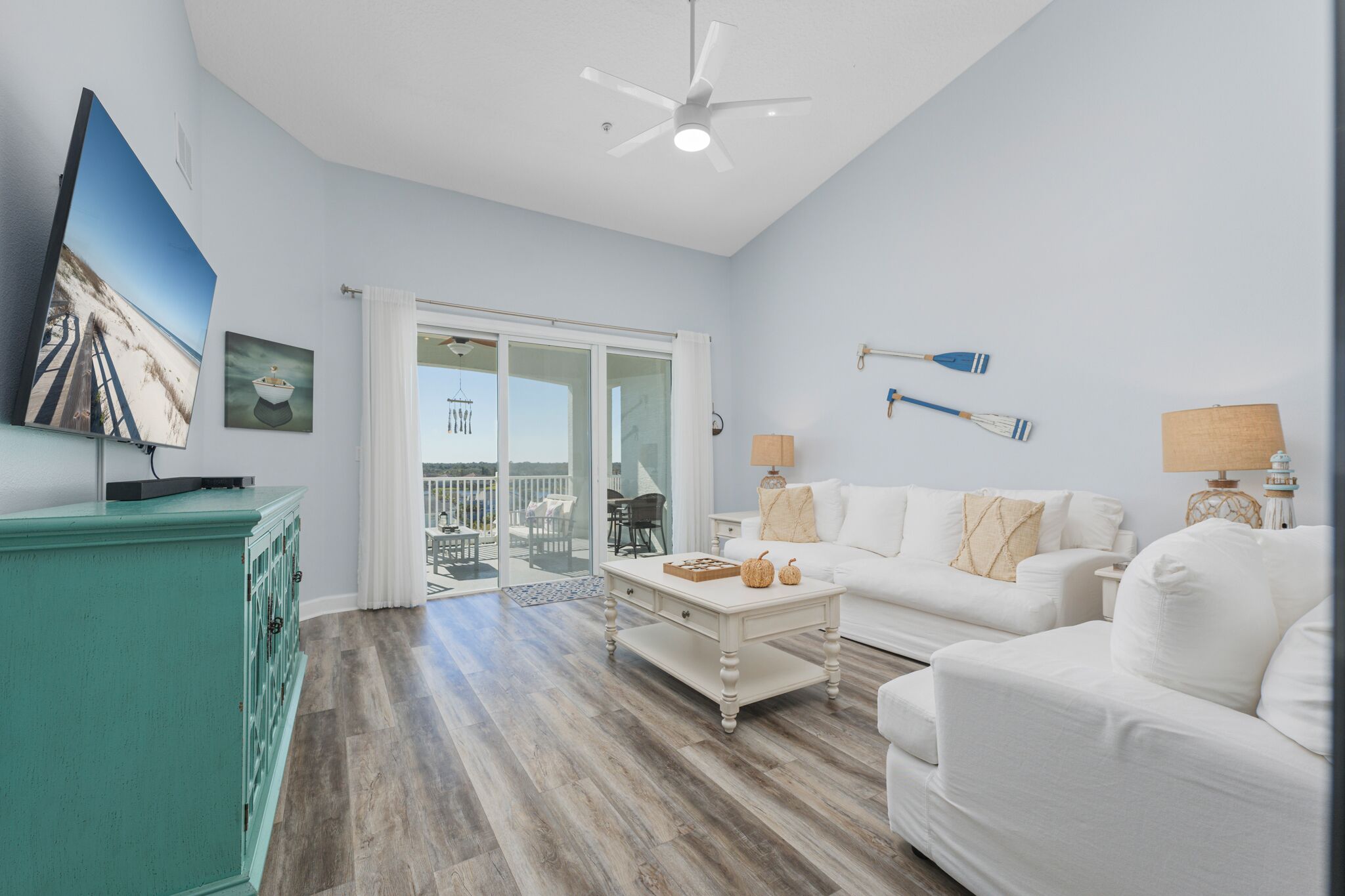 Lakeview Condo With Balcony,  Pools, And Private Beach Access - Palm Coast, FL