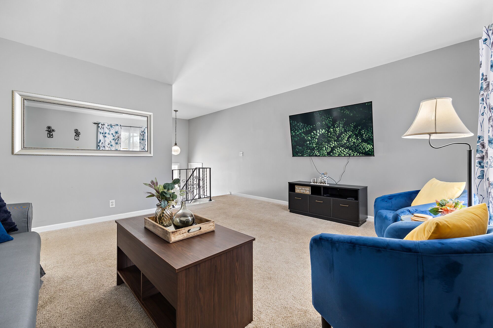 3bd/1.5bath Entire Home/game Room/office/extended Stays/free Wifi & Parking - Oswego, IL