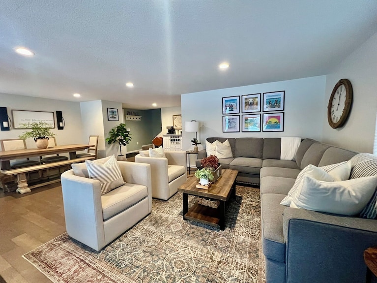 Lovely Bellaire Home Across From Park With Beach, Walk To Shorts, Spa, Fun Games - Torch Lake, MI