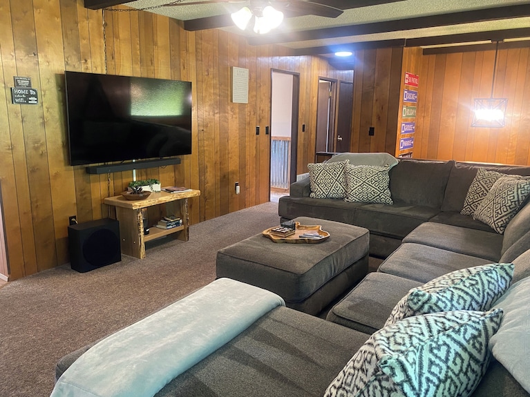 Spacious Family Vacation Retreat! - Packwood, WA