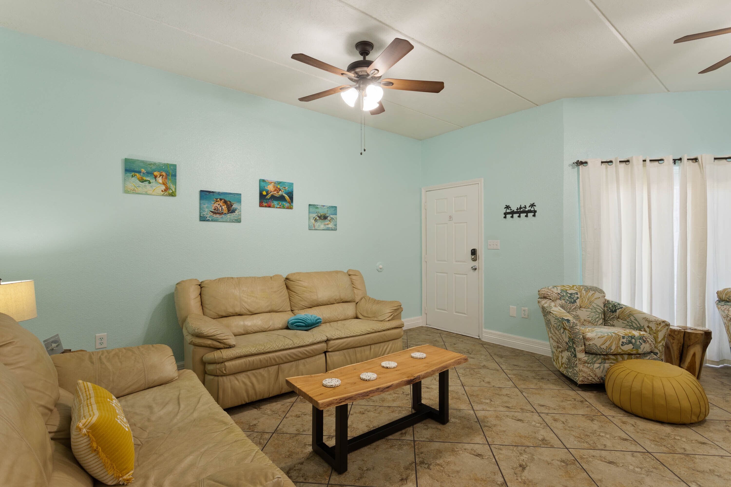 Ground Floor Condo Next To Beach - Community Pool - South Padre Island