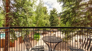 Apartamento em Condomínio Fechado, 2 quartos | Terrenos do alojamento