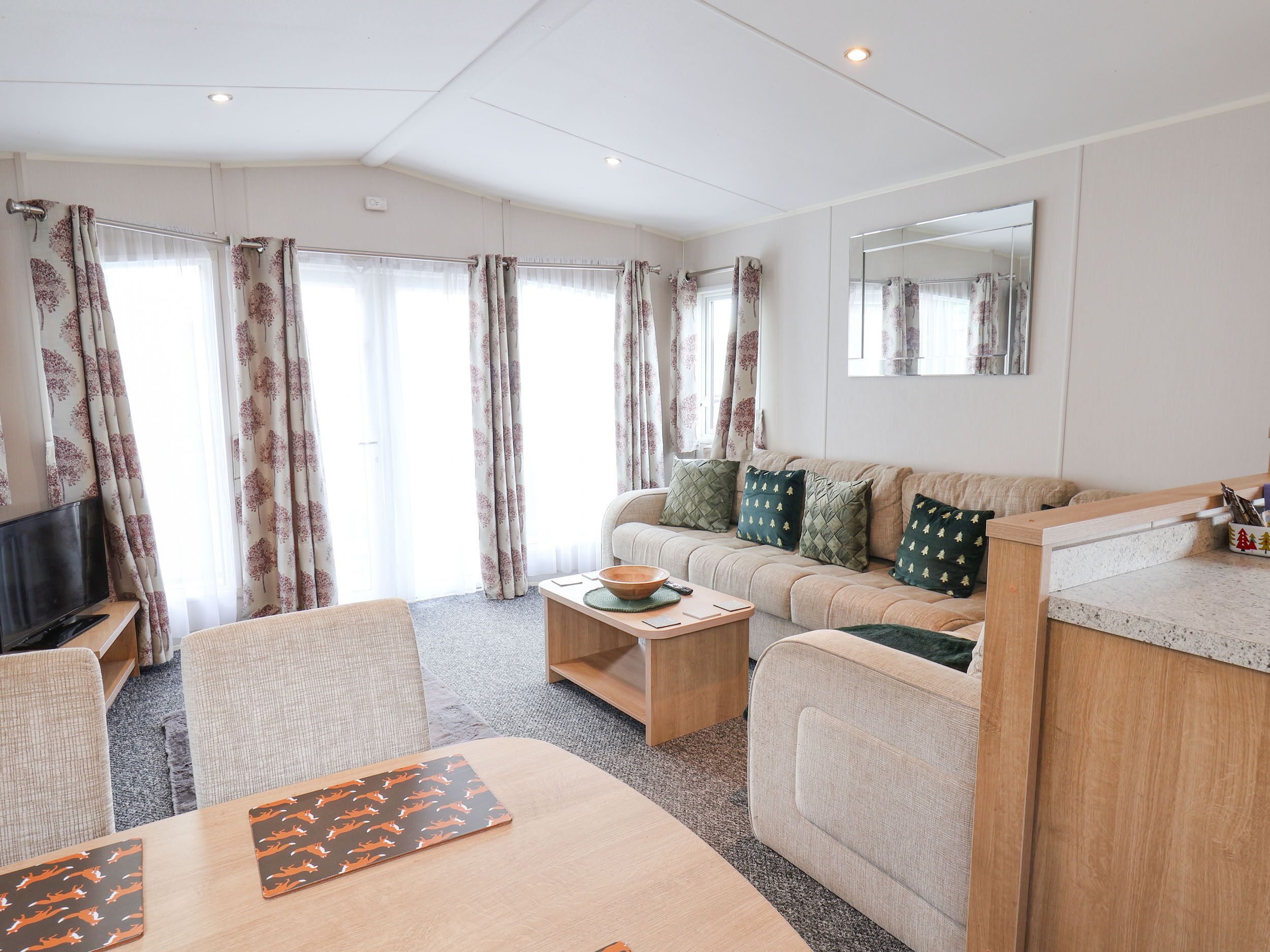 Forest Star, Pet Friendly, Country Holiday Cottage In Cayton - Filey