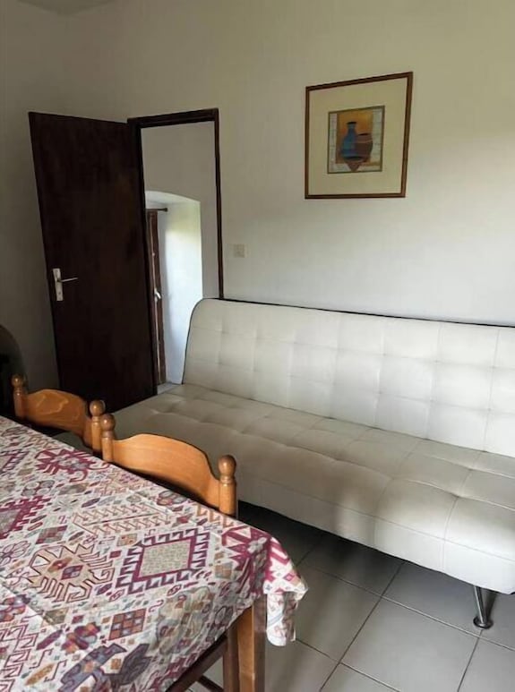 Bandit's Lair - Alando