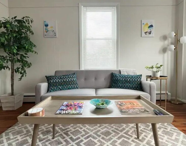 Relaxing & Spacious 2br In Federal Hill - Rhode Island