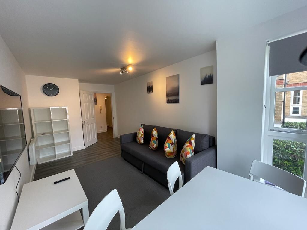 Two Bedroom Apartment Premium In Ilford Grand - Ilford