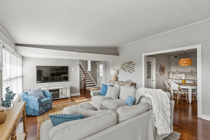 Resort-level Stay With Tons Of Amenities Super Close To The Beach! - Galveston, TX